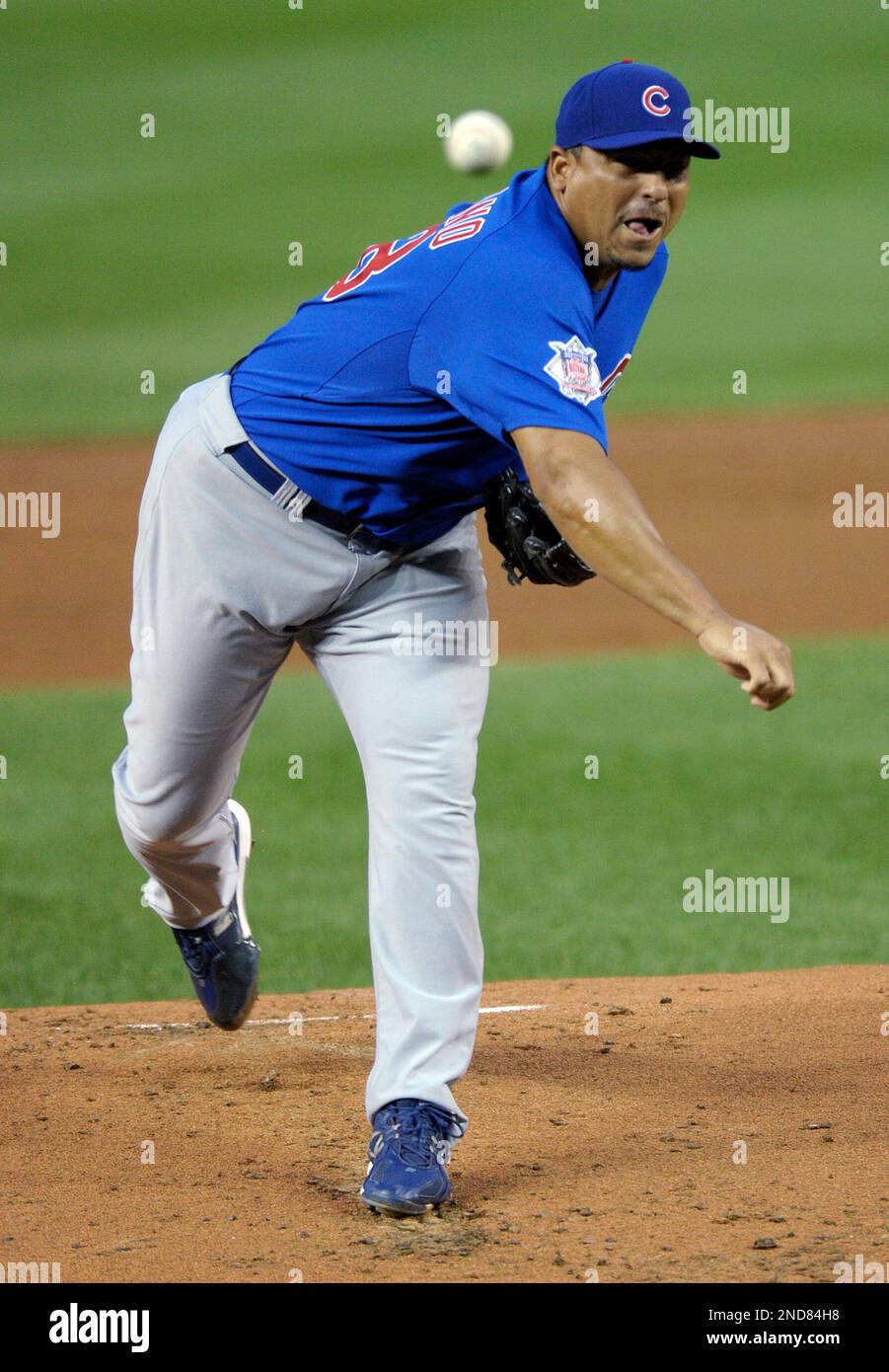 Chicago Cubs starting pitcher Carlos Zambrano delivers a pitch against ...