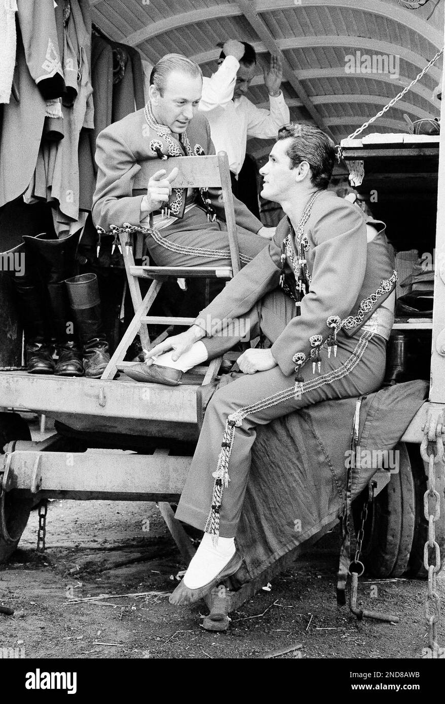 Gene Mendez, 28, right, and Joe Seitz, 32, are two American tight rope ...