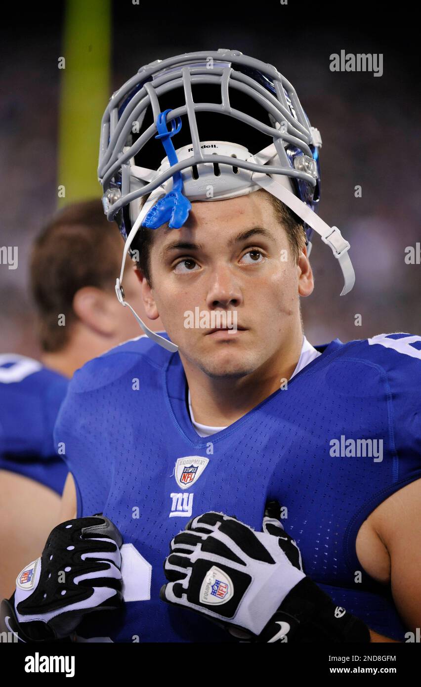 New York Giants center Jim Cordle looks on during the fourth quarter of ...