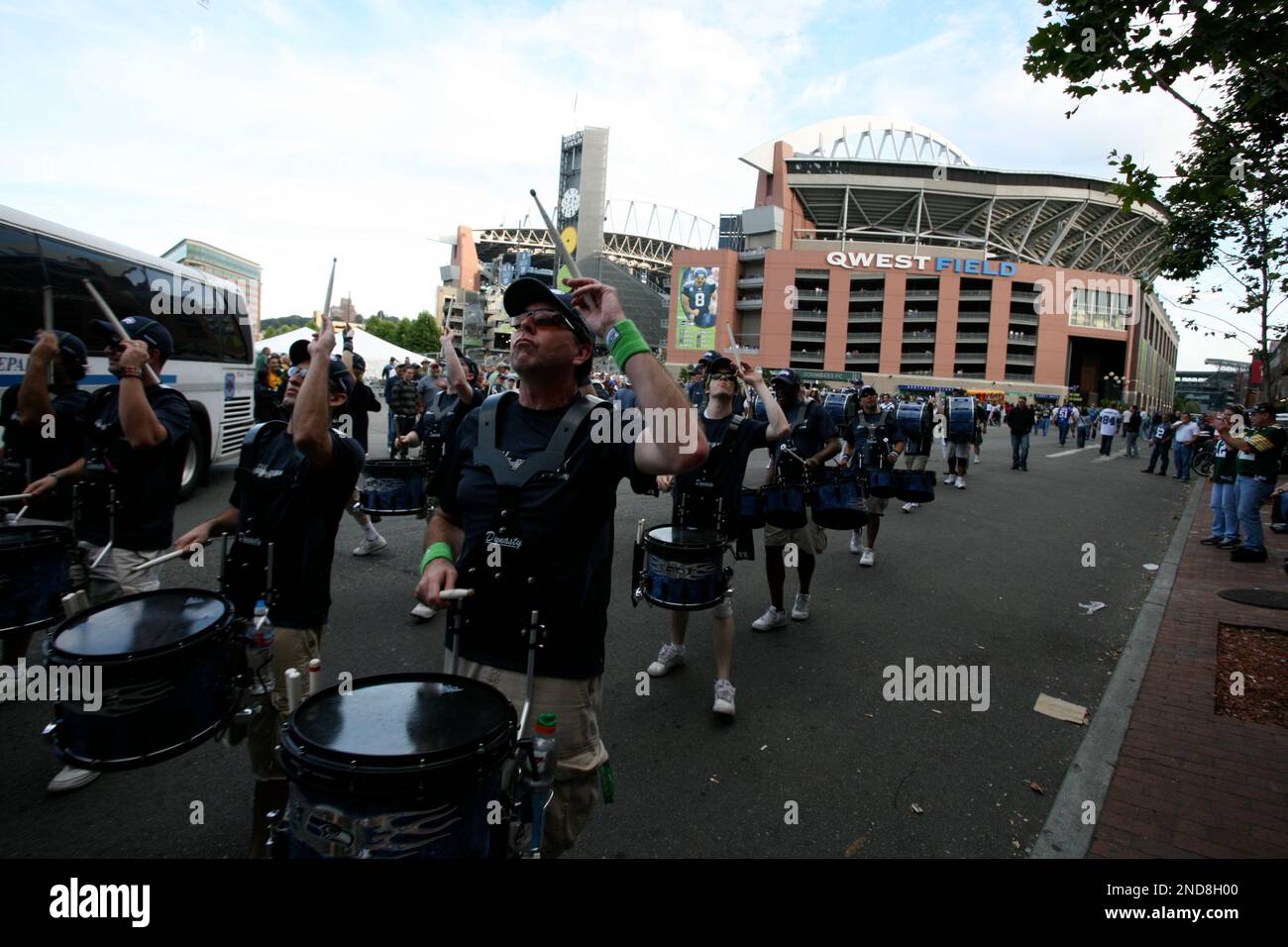 The Seahawks Blue Thunder drumline entertains fans entering Qwest Field ...