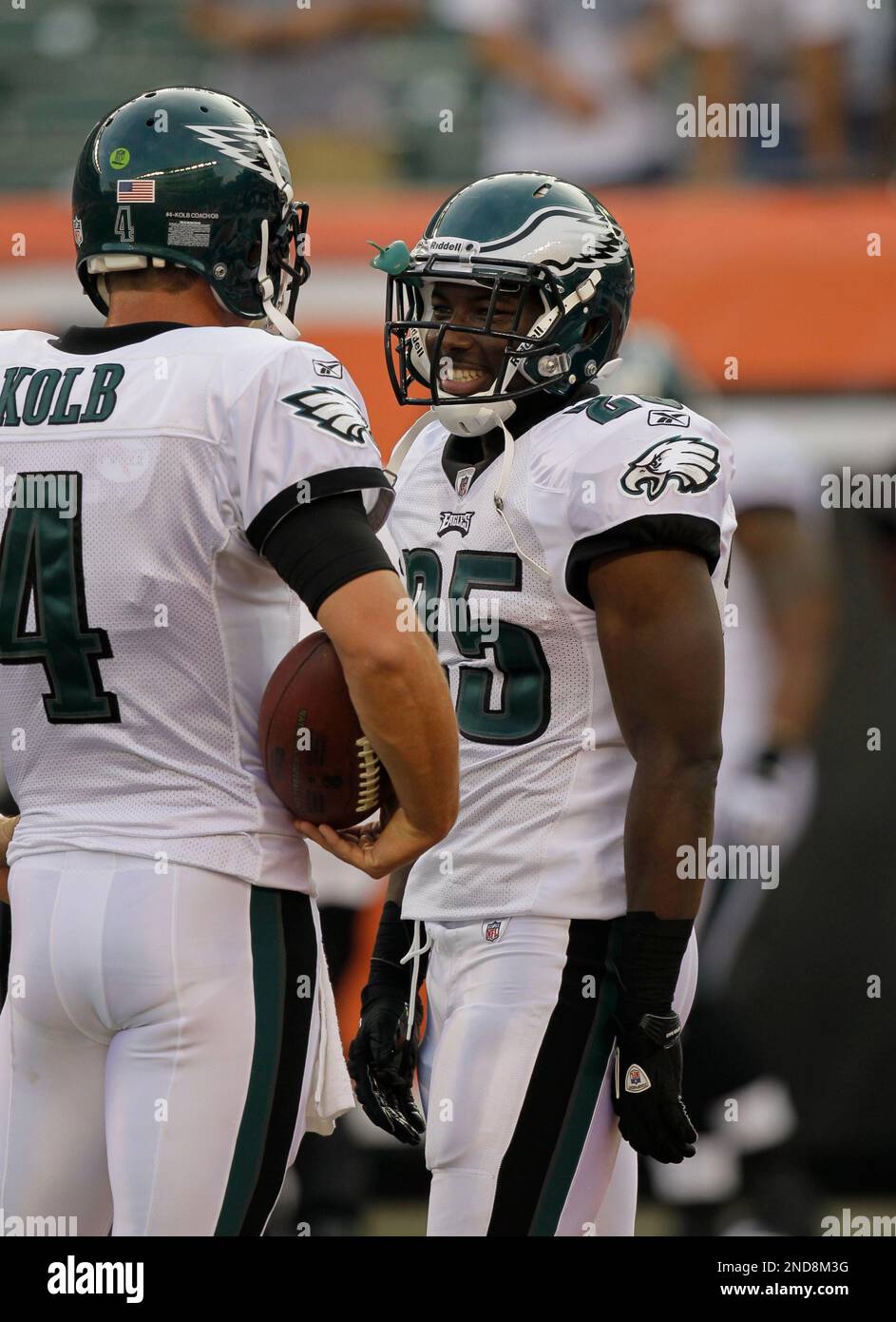 Philadelphia Eagles running back LeSean McCoy (25) warms up prior to an ...