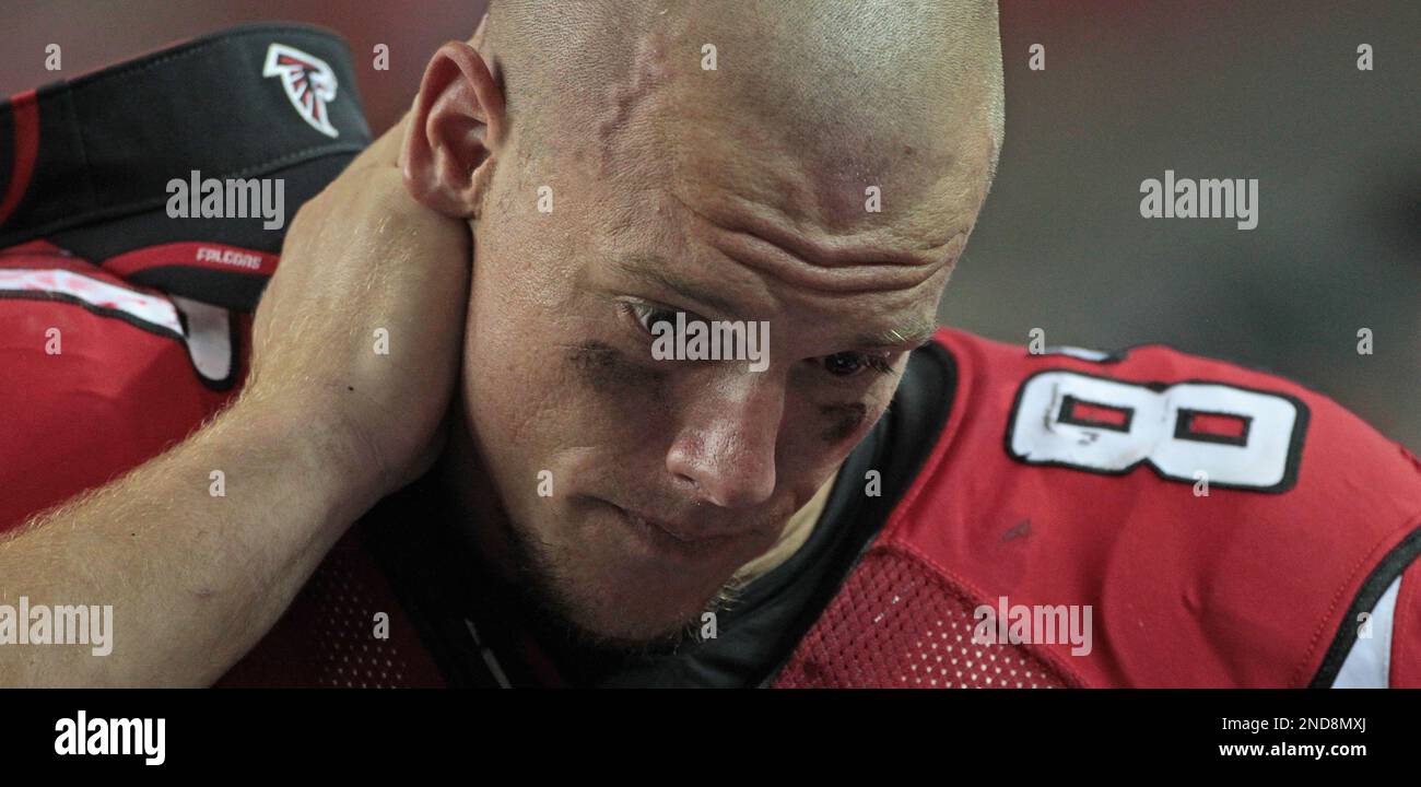 Atlanta Falcons tight end Justin Peelle is pictured in the second half ...