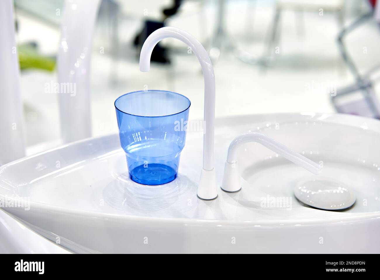 Medical chair hi-res stock photography and images - Alamy