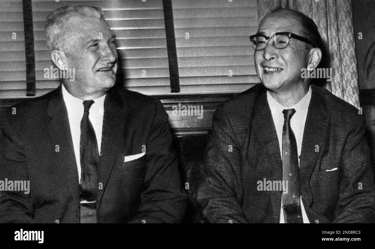 Japanese Foreign Minister Zentaro Kosaka, right, and U.S. Commerce ...