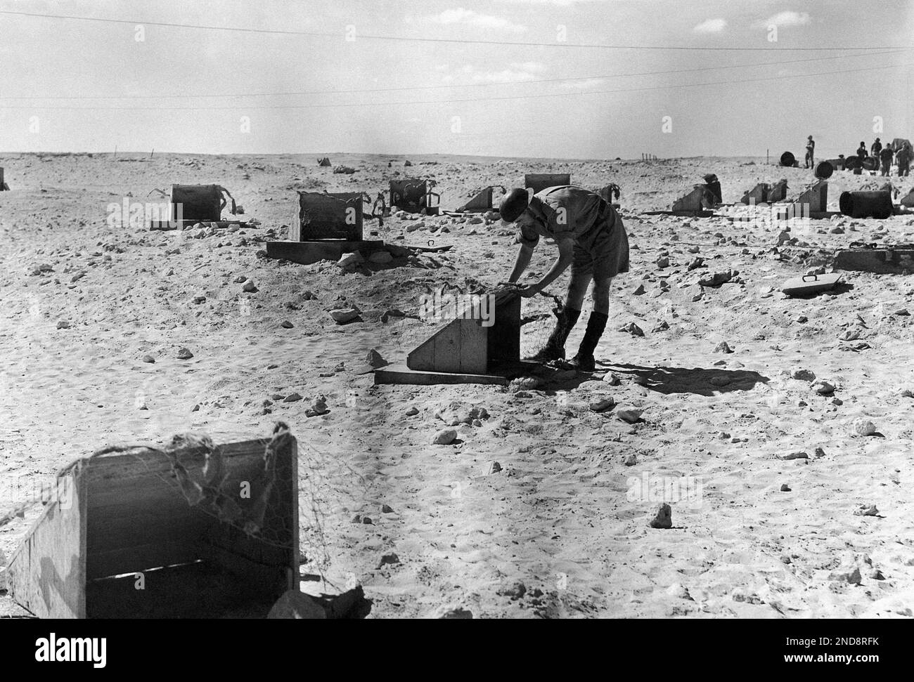 Camouflaging building in the desert is difficult. So British forces in ...