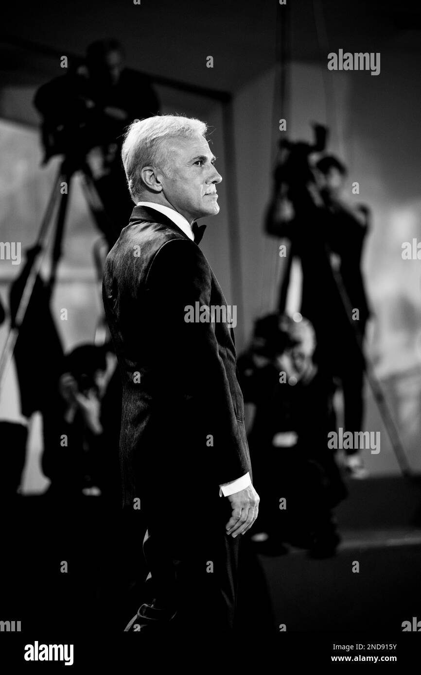 The cast of "Dead for a dollar" on the Red Carpet of Venice Film ...