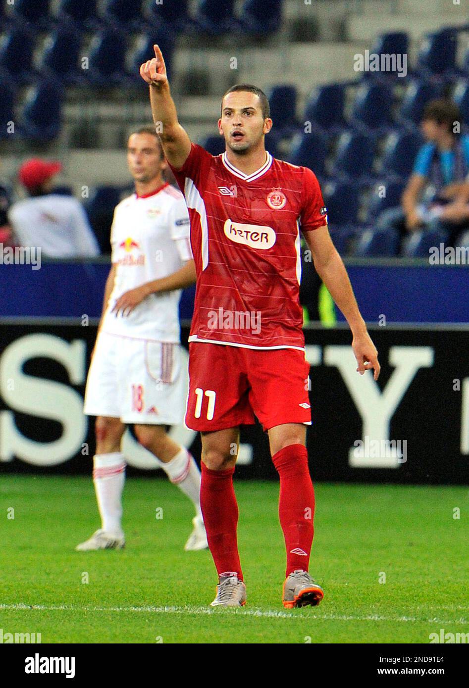 Tel-Aviv's Ben Sahar celebrate after scoring during a UEFA Champions ...