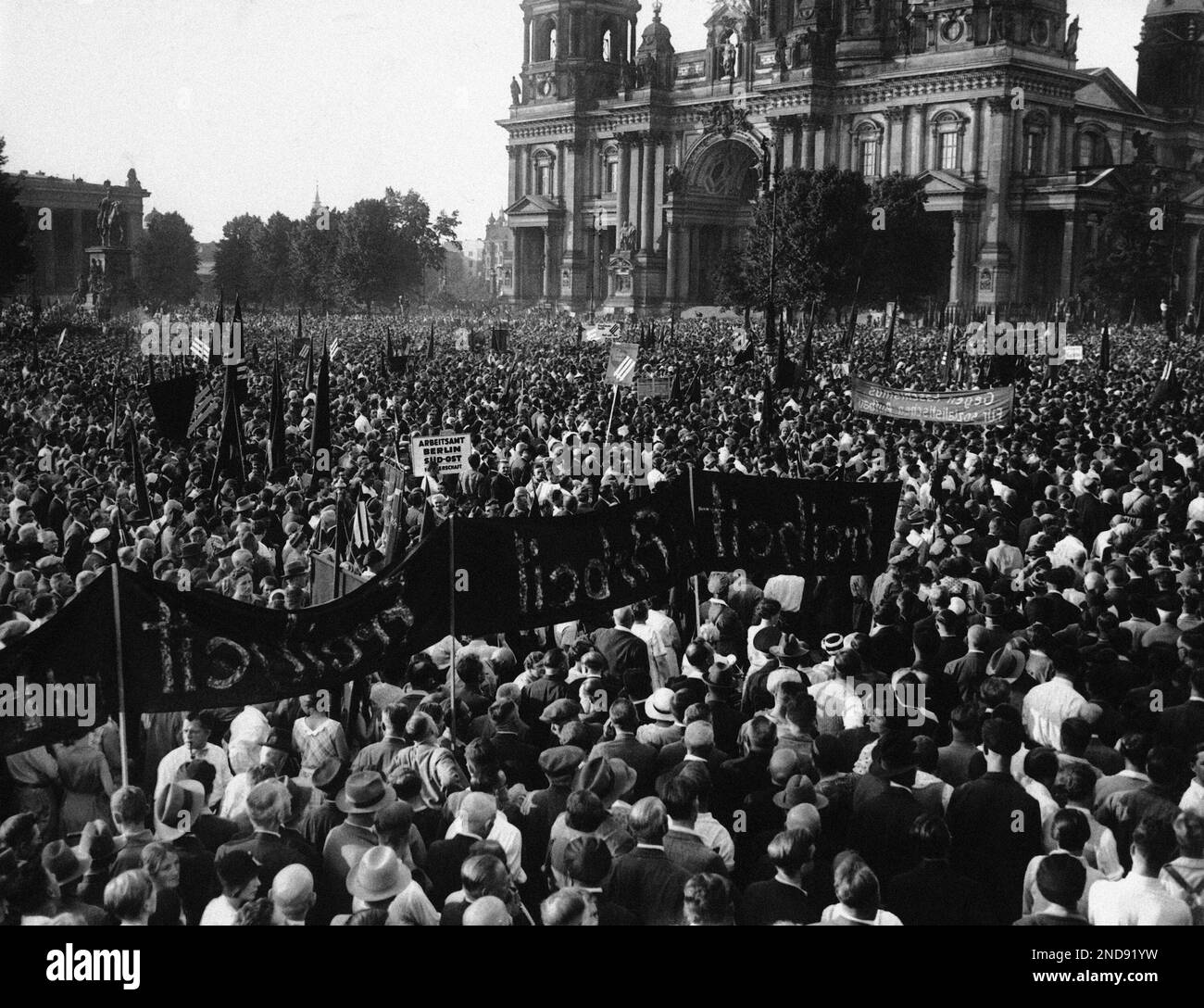View of the demonstration of the Iron Front in Berlin’s Lustgarten July ...