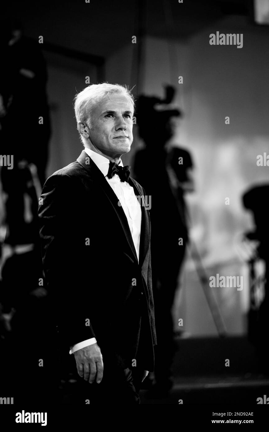 The cast of "Dead for a dollar" on the Red Carpet of Venice Film ...