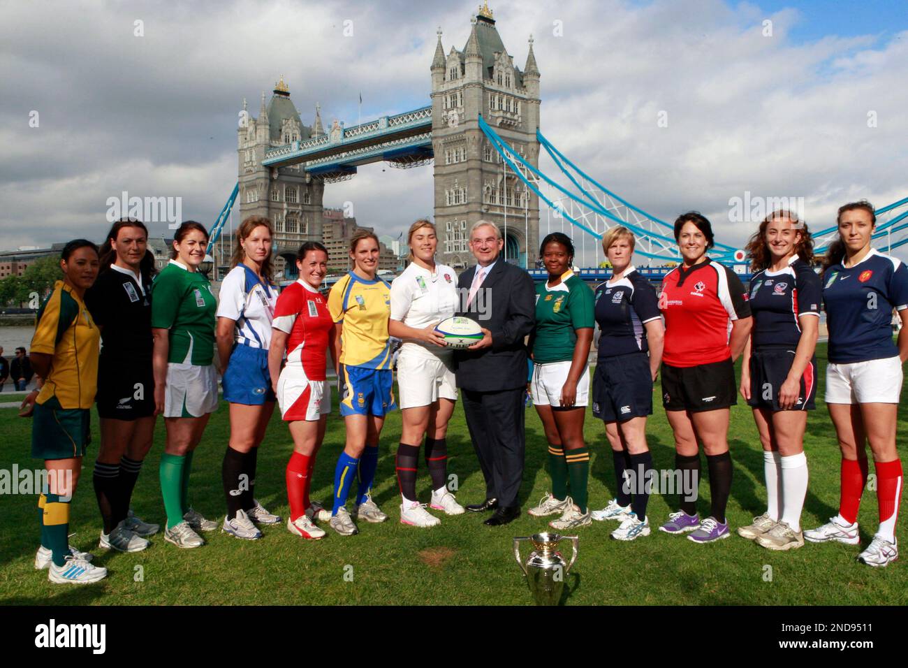 Captains of women's International Rugby teams from the twelve competing ...