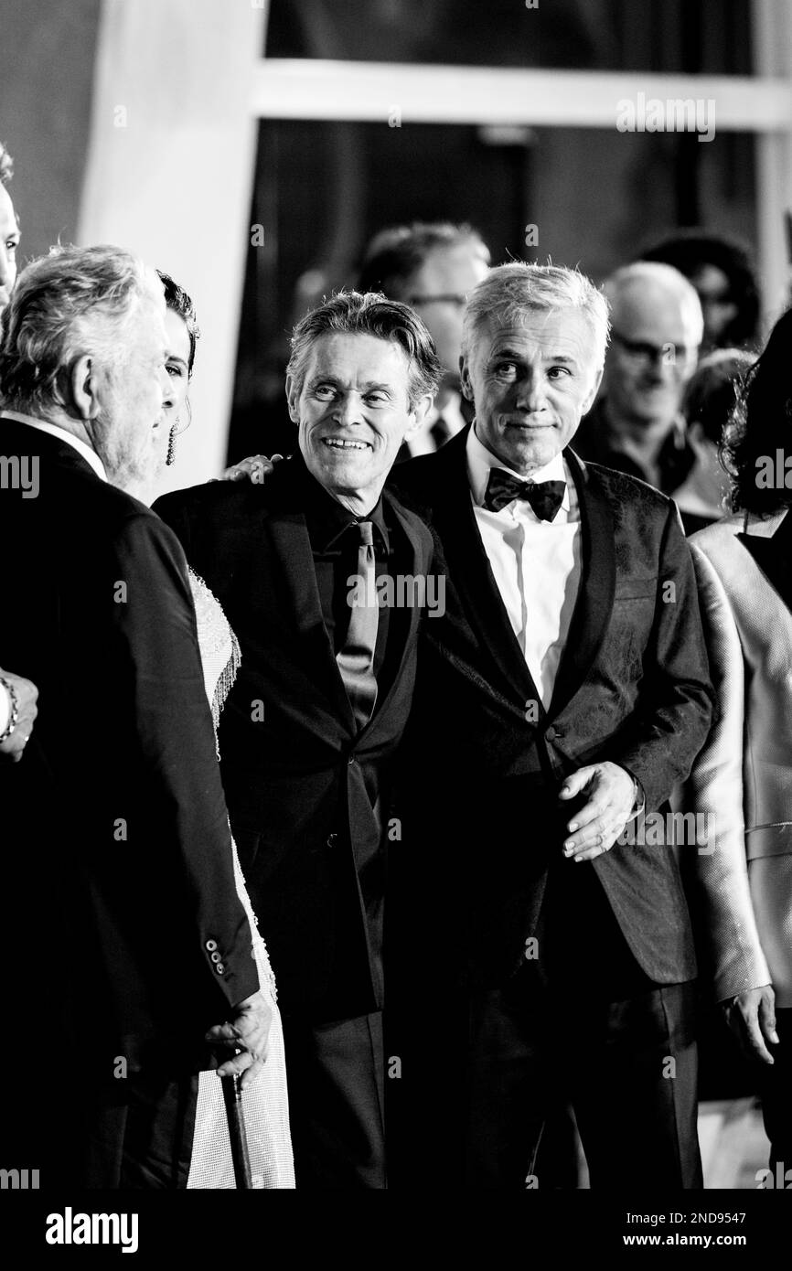 The cast of "Dead for a dollar" on the Red Carpet of Venice Film ...