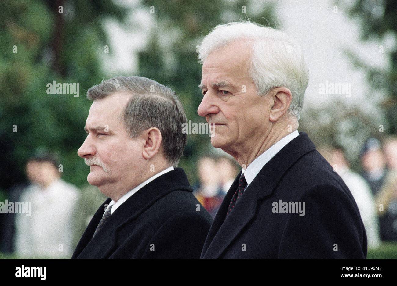Polish President Lech Walesa, left, and German President Richard Von ...