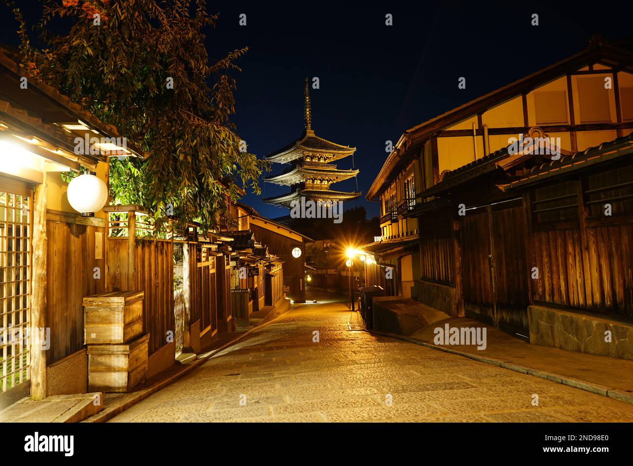Arquitectura kioto hi-res stock photography and images - Alamy