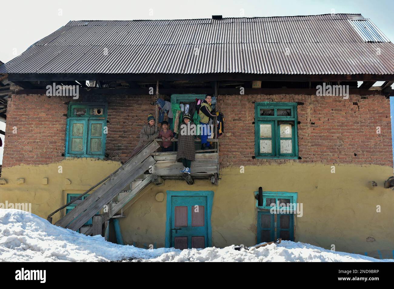 Kashmiri mud house hi-res stock photography and images - Alamy