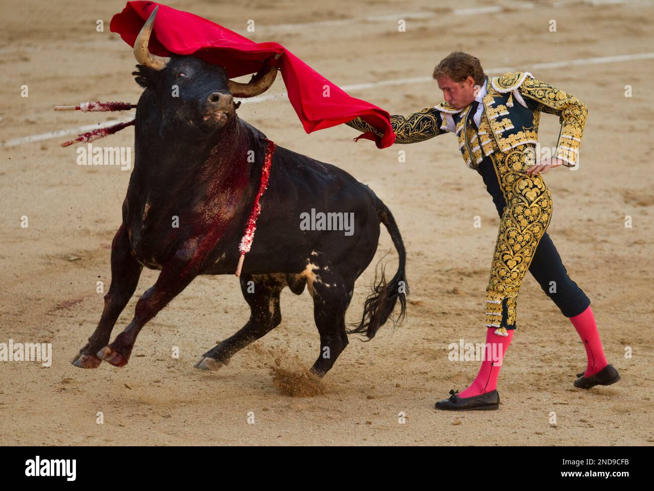 Spanish bullfighter Jose Luis Moreno performs during a bullfight at the ...