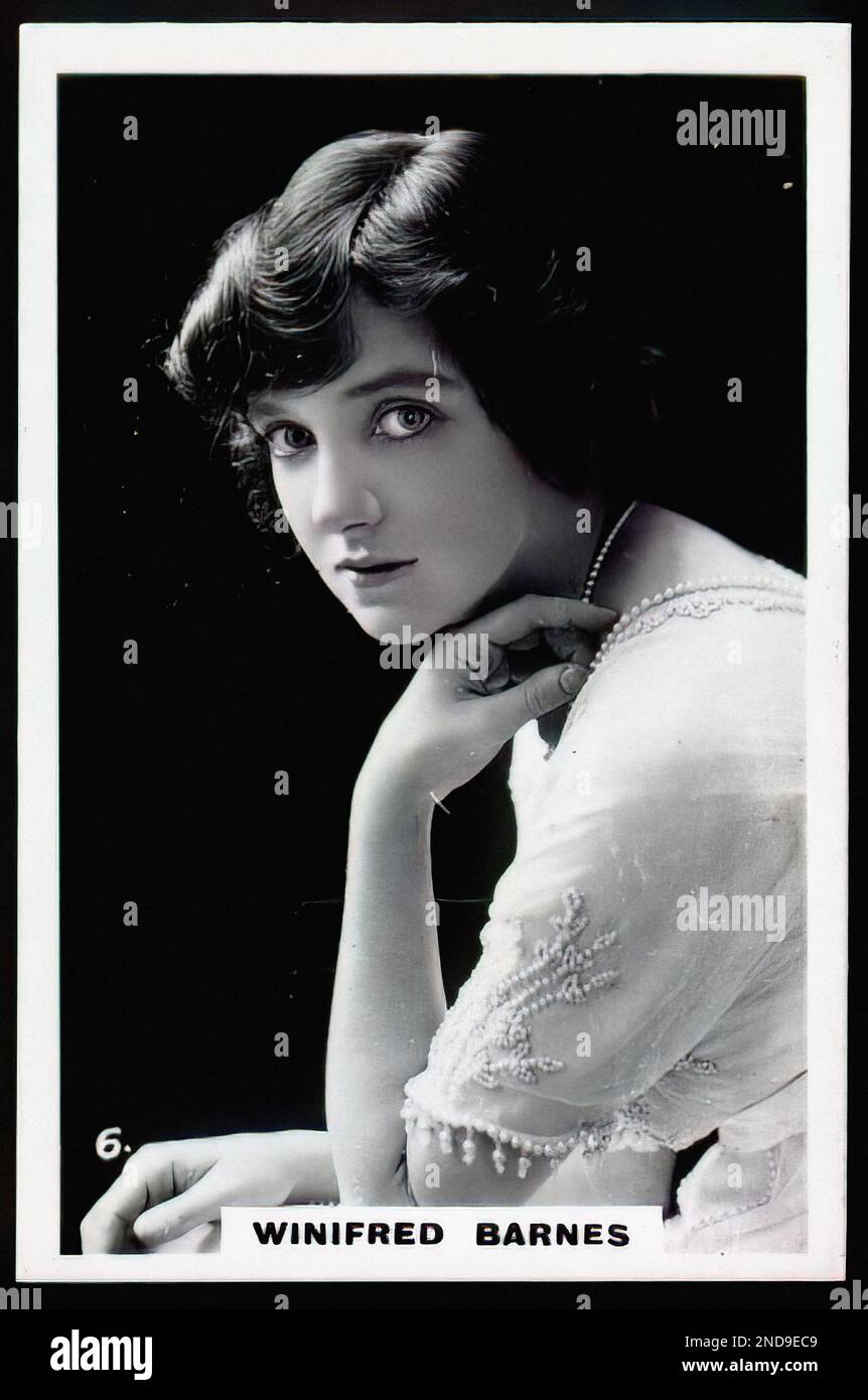 Portrait of Winifed Barnes - Vintage Cigarette Card Stock Photo - Alamy