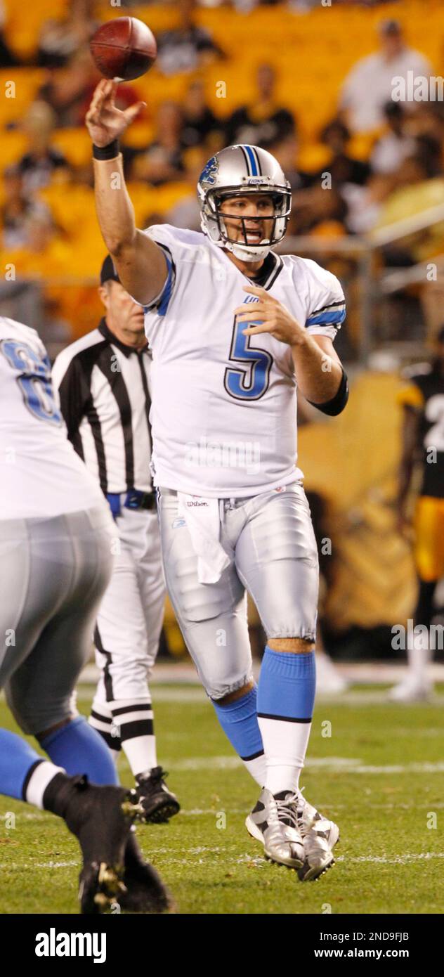 Detroit Lions quarterback Drew Stanton (5) plays in the NFL preseason ...
