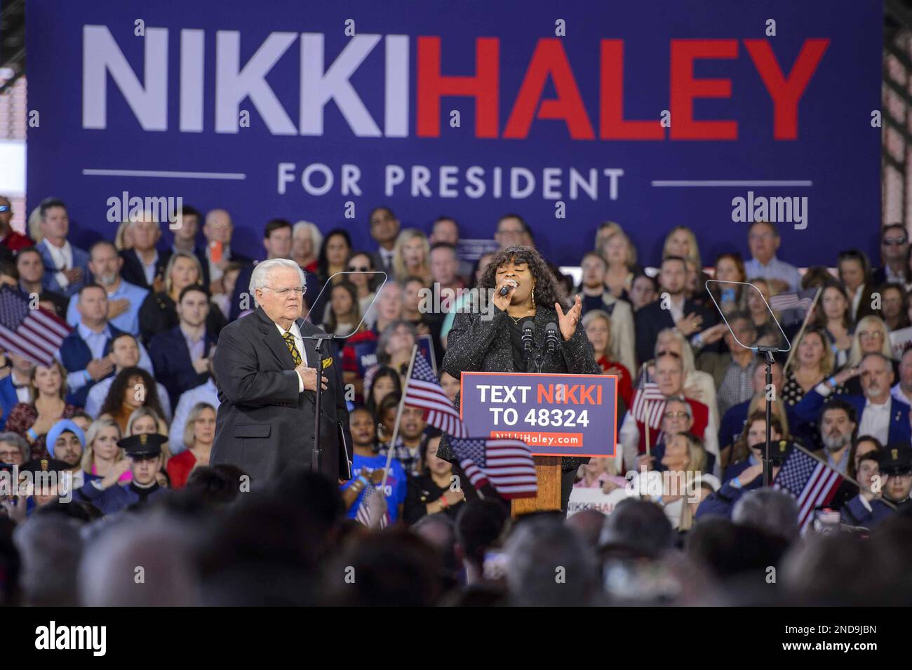 Charleston, United States. 15th Feb, 2023. Singer Candice Glover sings ...