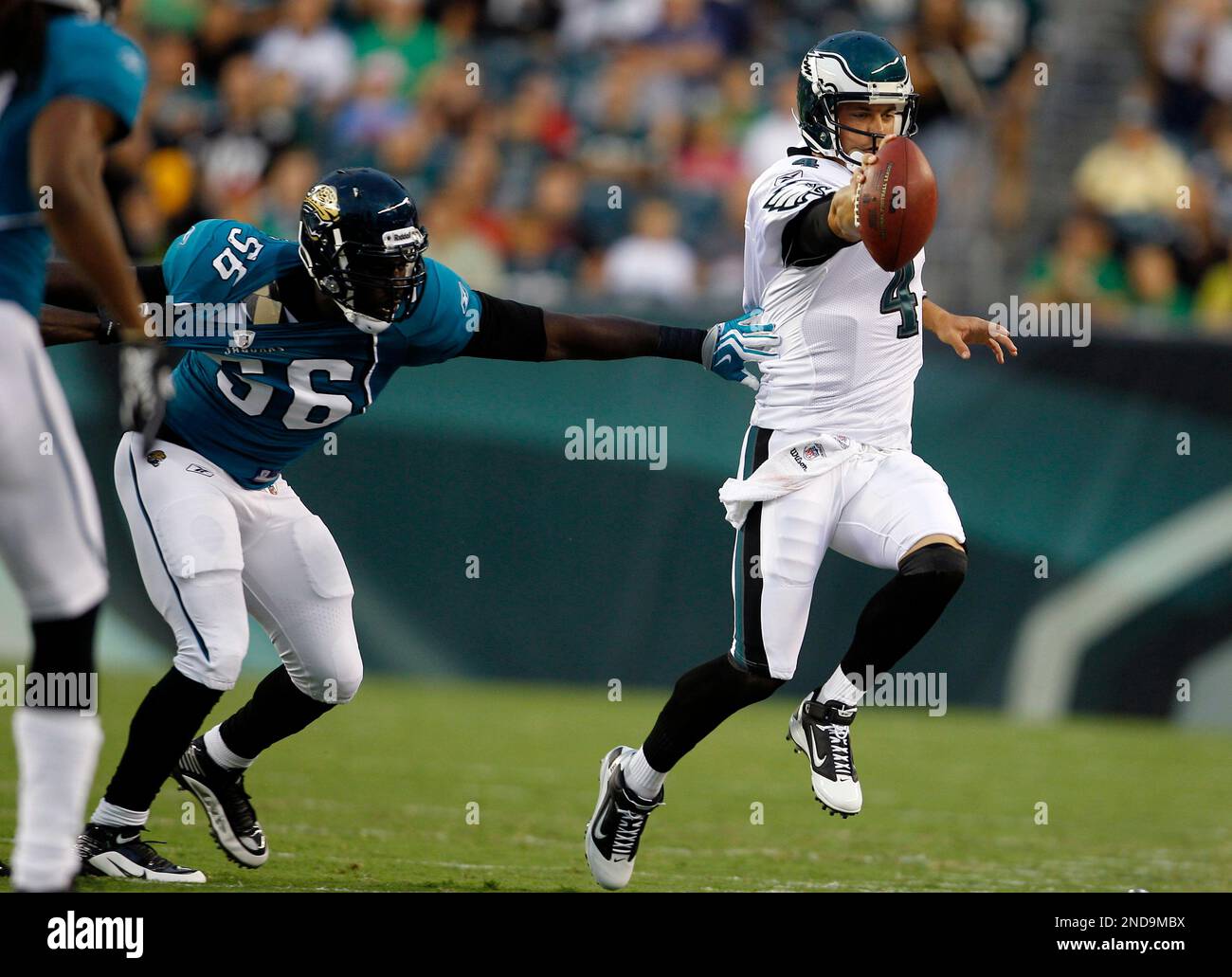 Philadelphia Eagles quarterback Kevin Kolb in the first half of an NFL ...