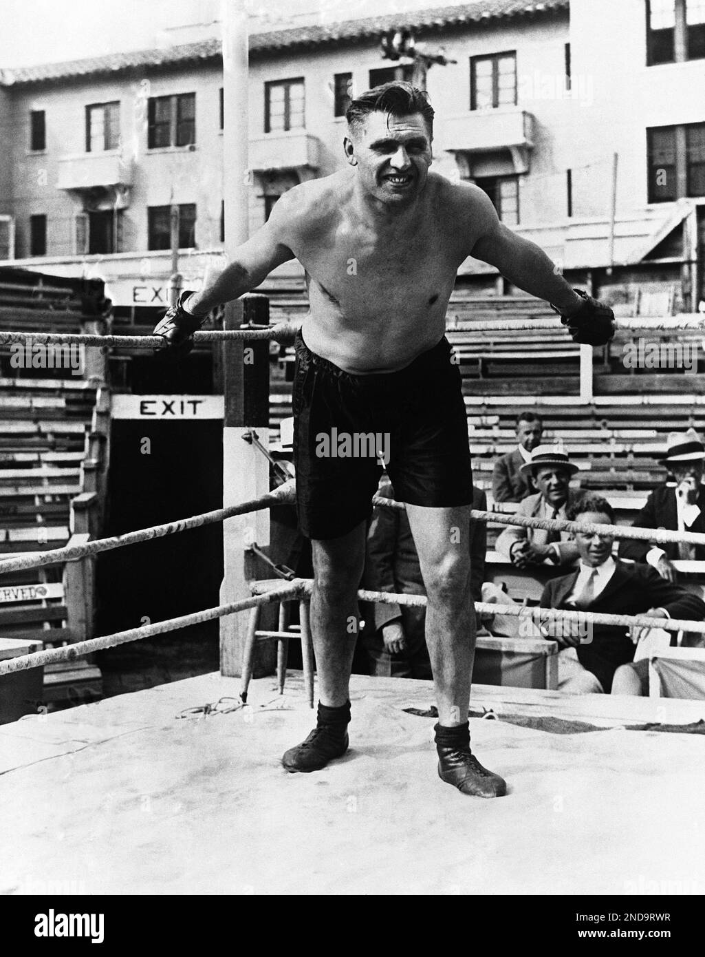 Boxer Phil Scott in the ring on Feb. 15, 1930 in Miami, Florida during ...
