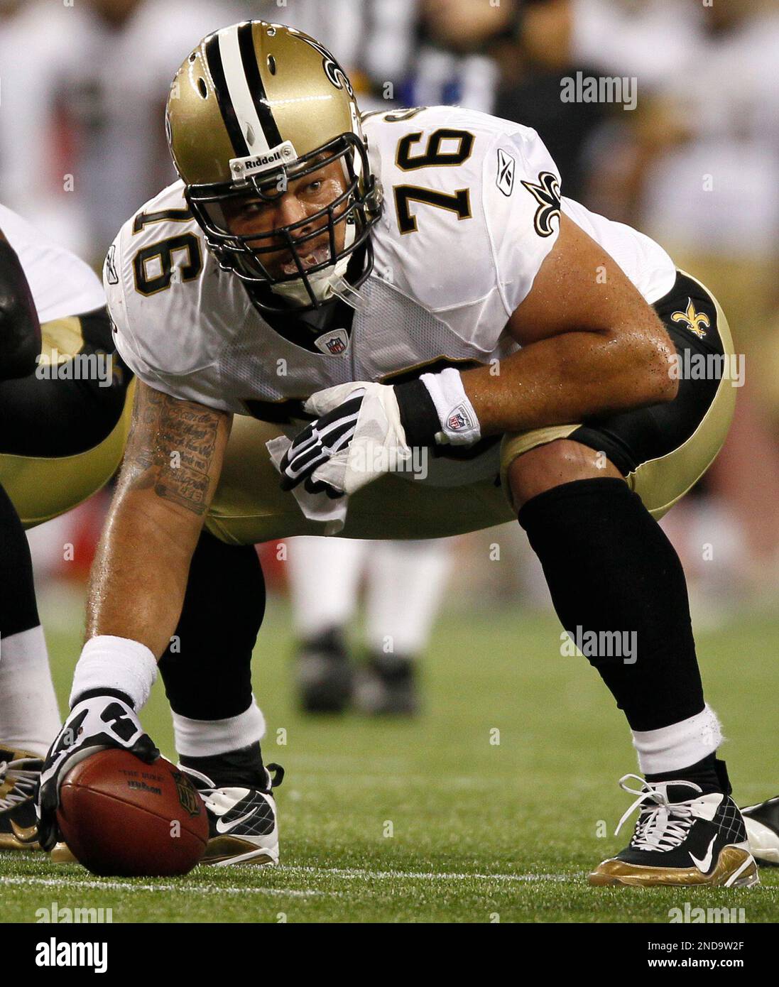 New Orleans Saints' Jonathan Goodwin during the first half of an NFL ...