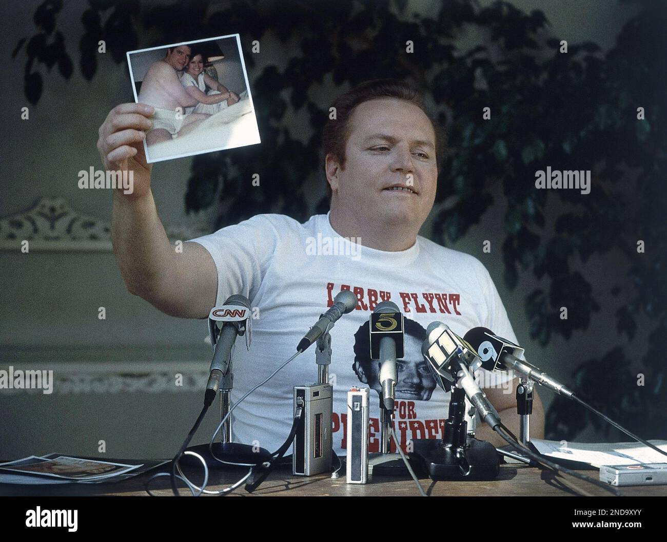 Hustler magazine publisher Larry Flynt speaks at news conference at his ...