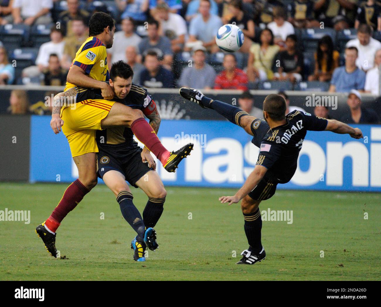 Philadelphia Union defenseman Juan Diego Gonzalez (3) clears the ball ...