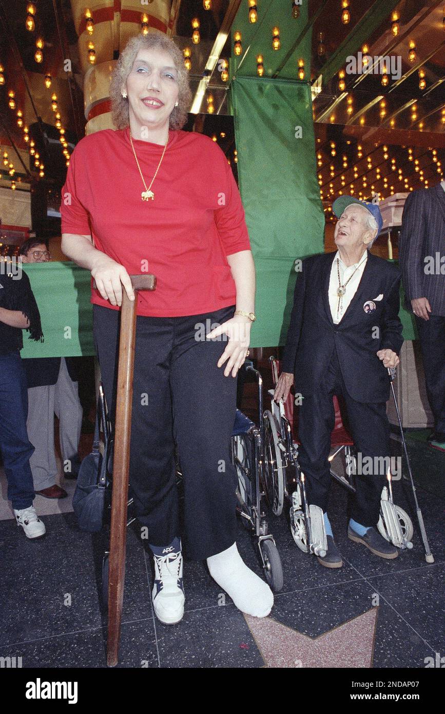 Scotty Wolf, Guinness record holder as the most-married man, looks up ...