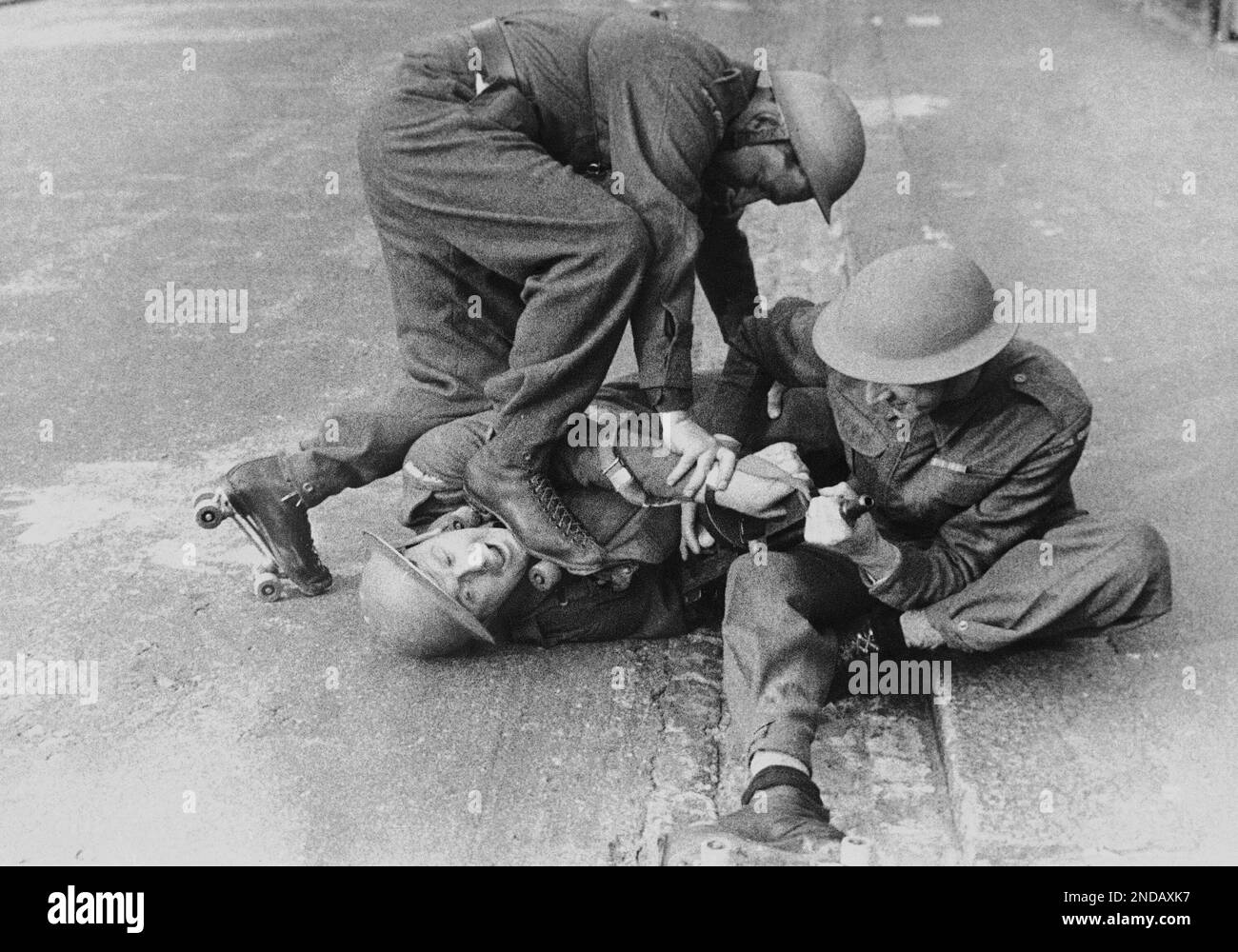 The British Home Guard mounted on roller-skates have been trained to ...