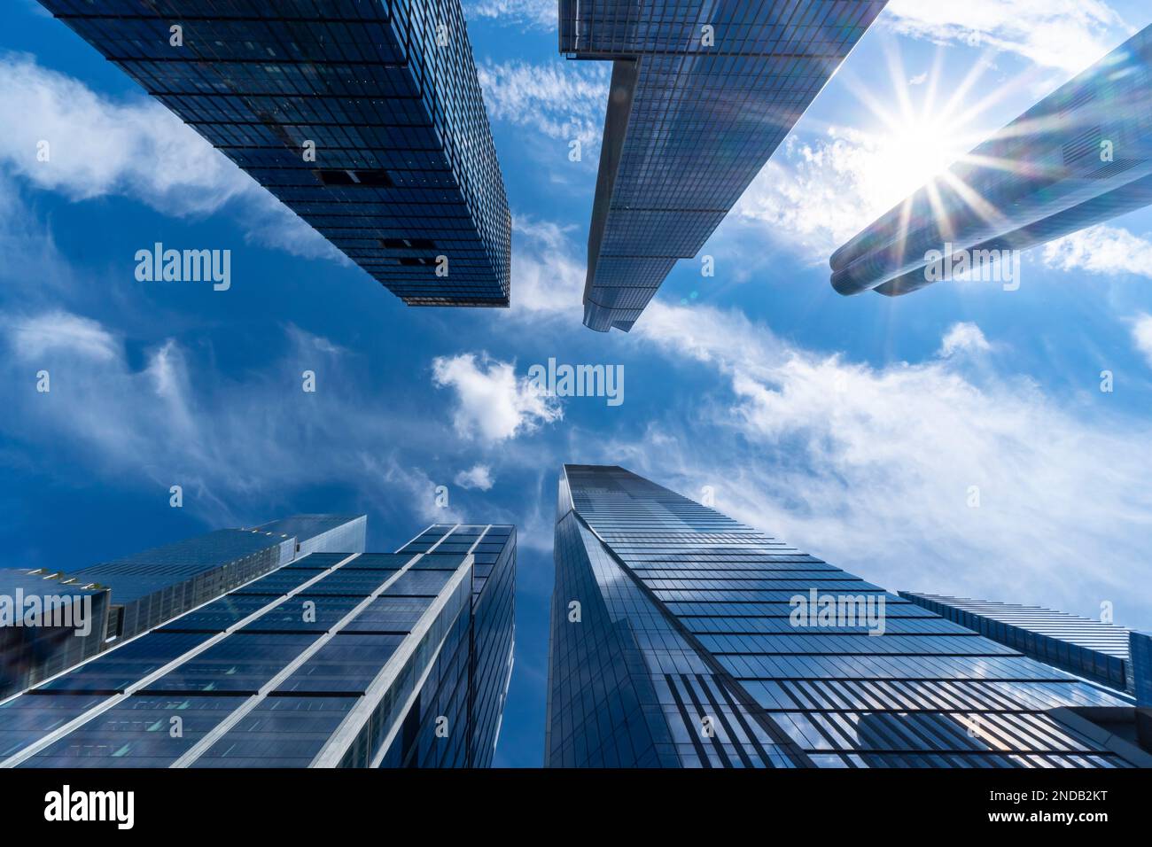Newly built Hudson Yards high-rise buildings stand in Midtown Manhattan ...