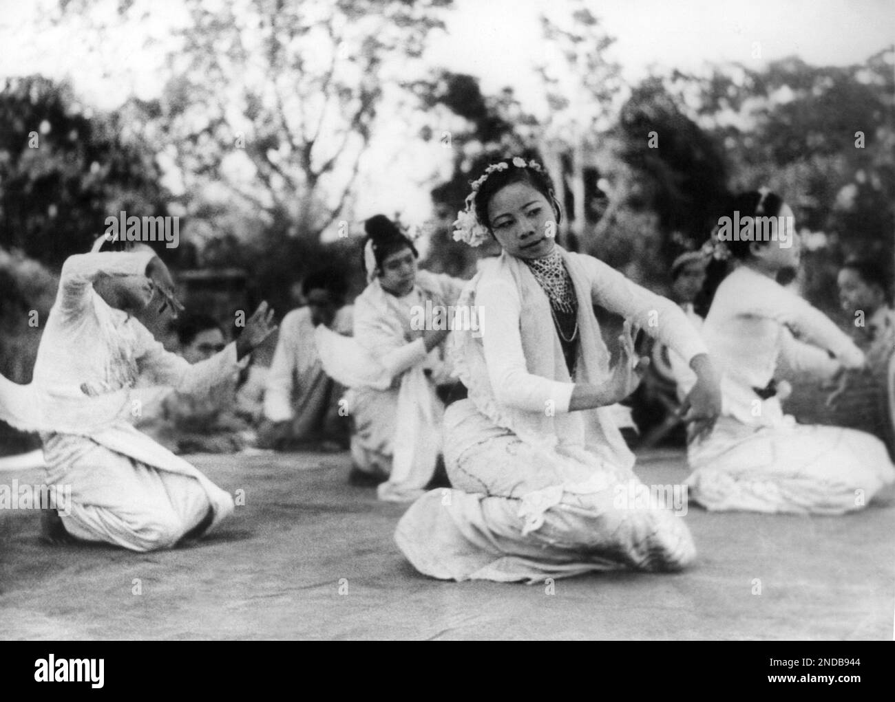 Burmese villagers display their traditional dances at a Christmas party ...