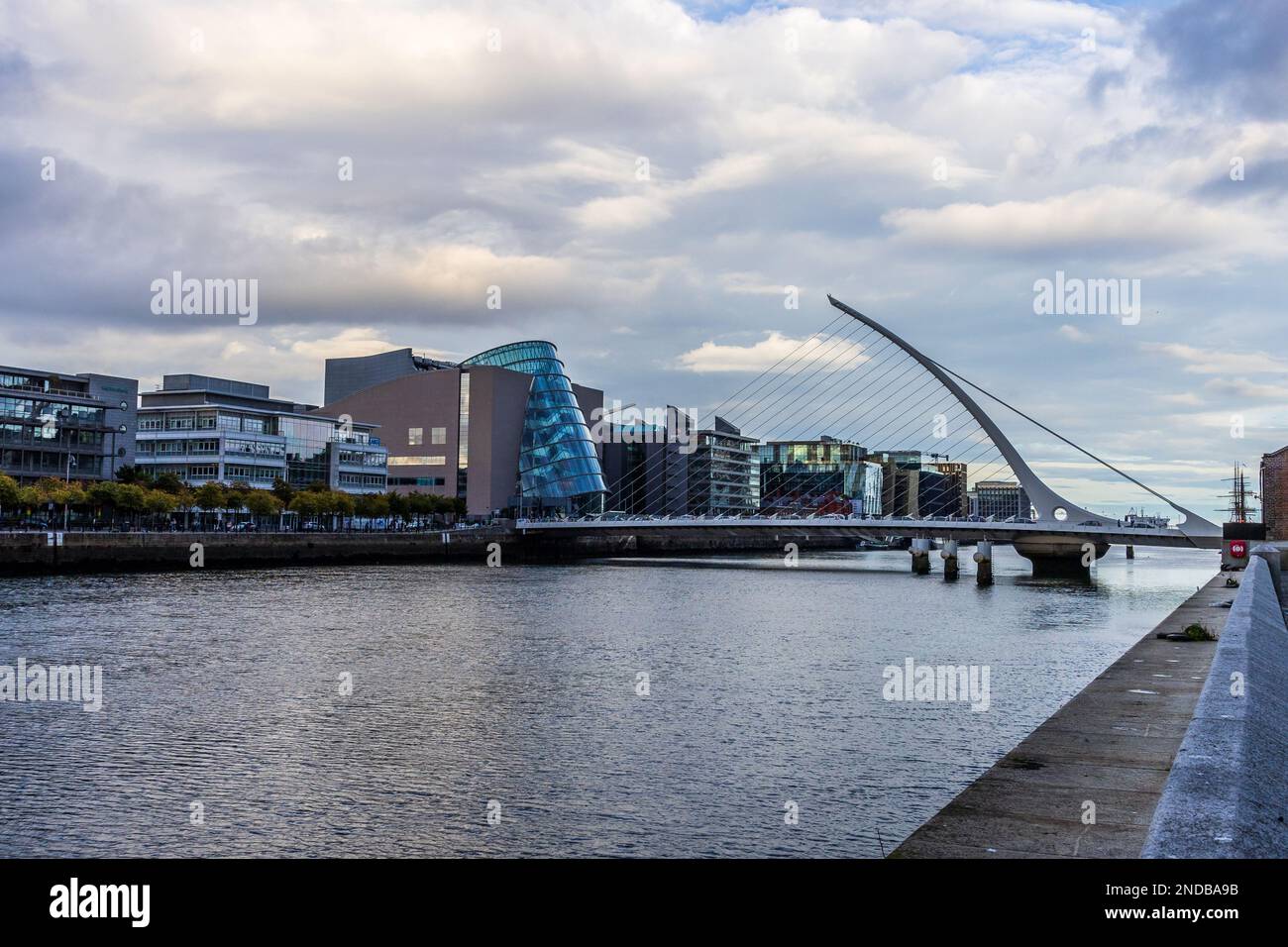Samuel Beckett Bridge Dublin Ireland Stock Photo - Alamy