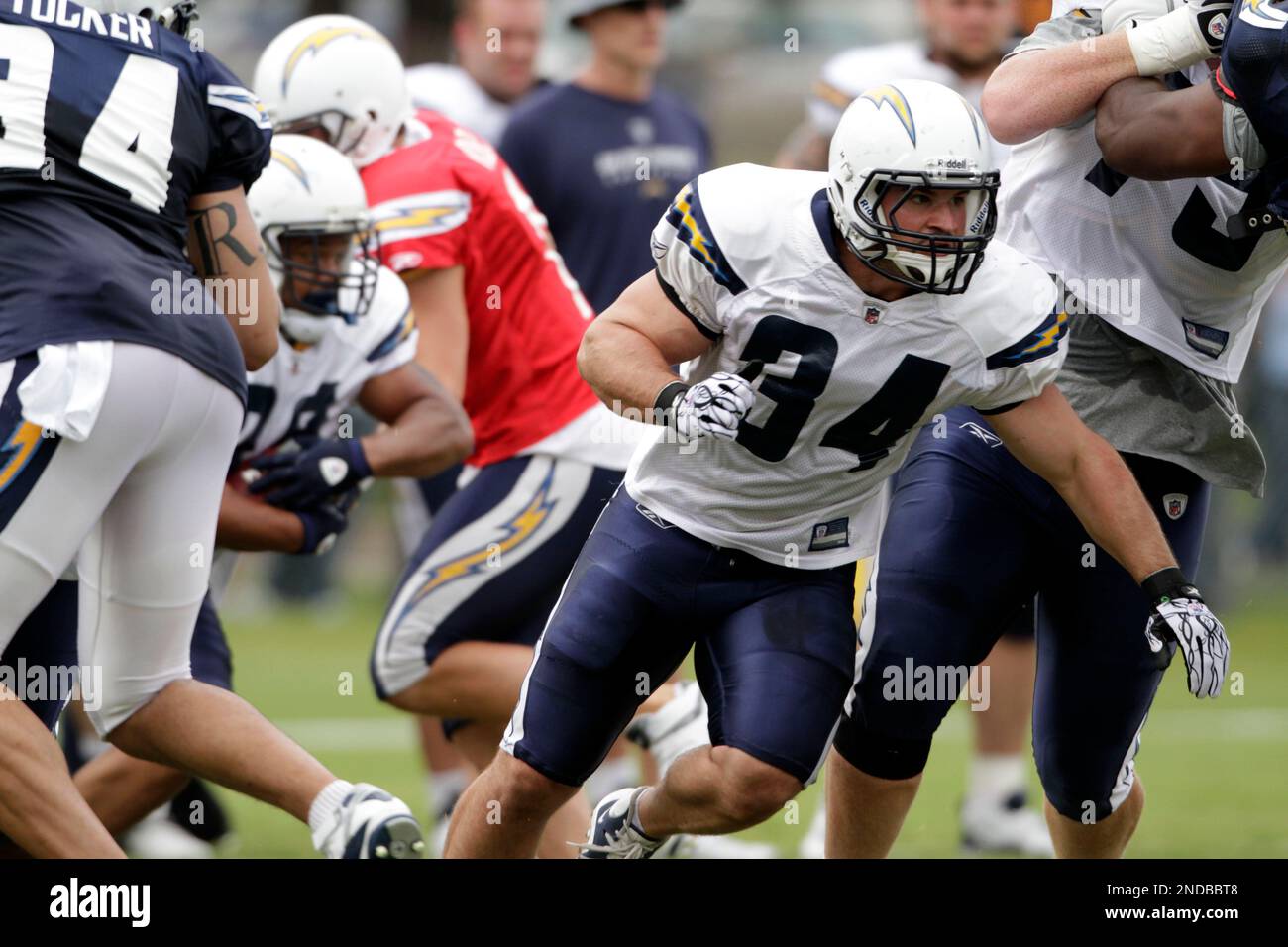 San Diego Chargers fullback Billy Latsko looks to block during NFL ...
