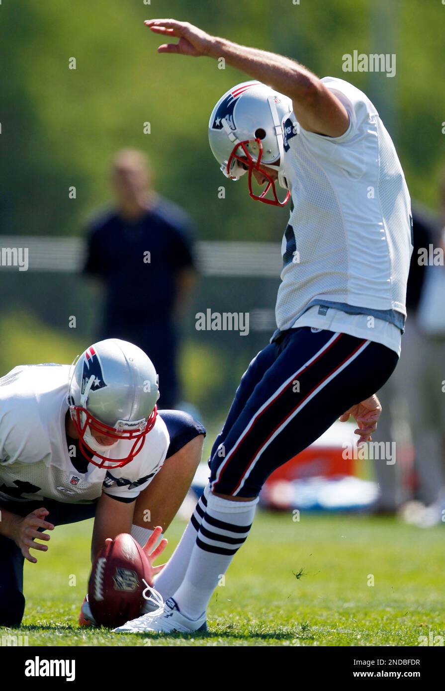 Zoltan Mesko Kicks Viking
