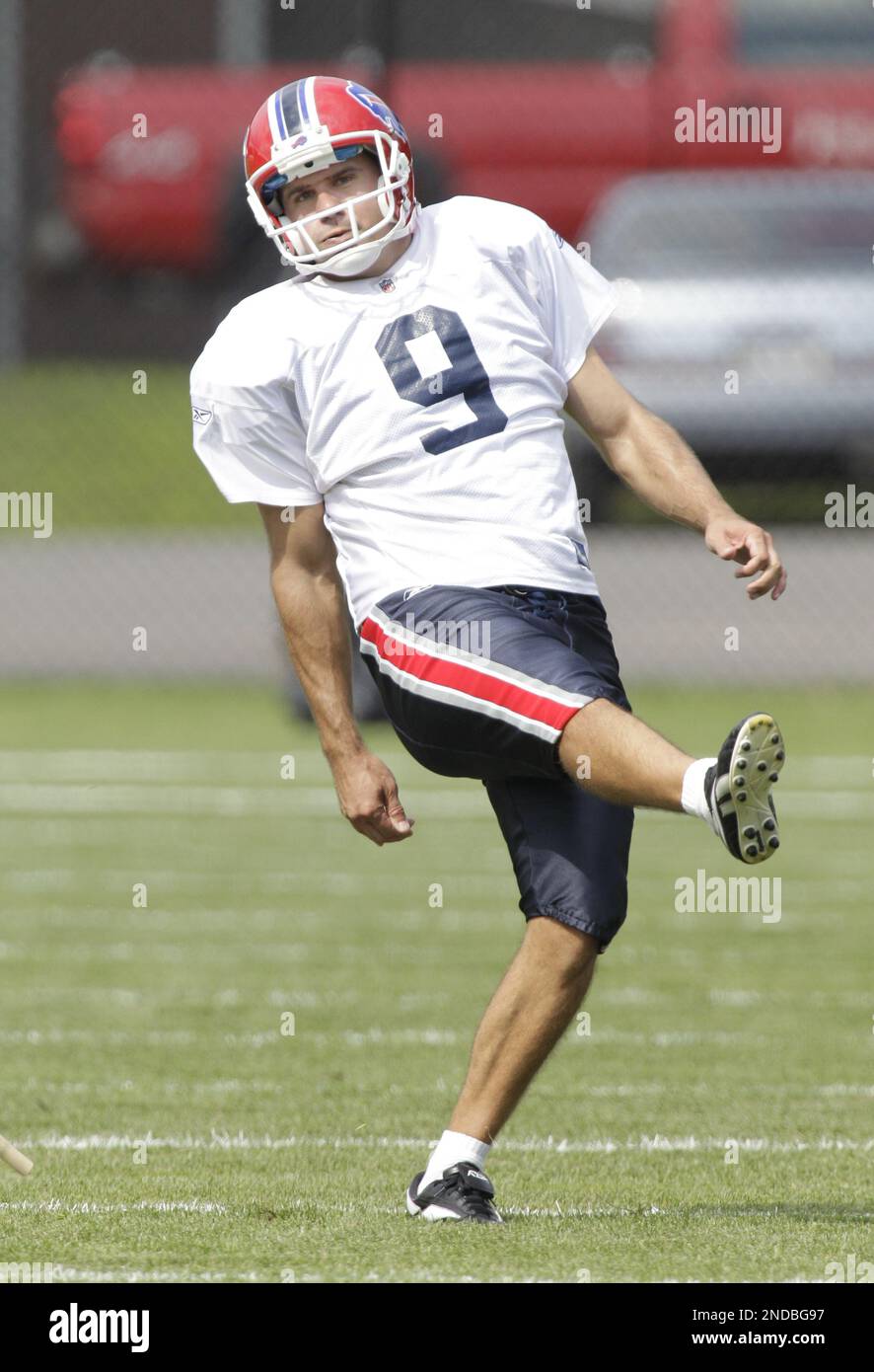 Buffalo Bills' Rian Lindell at NFL football training camp in Pittsford ...