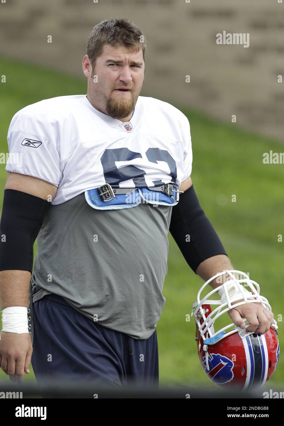 Buffalo Bills' Geoff Hangartner arrives for NFL football training camp ...