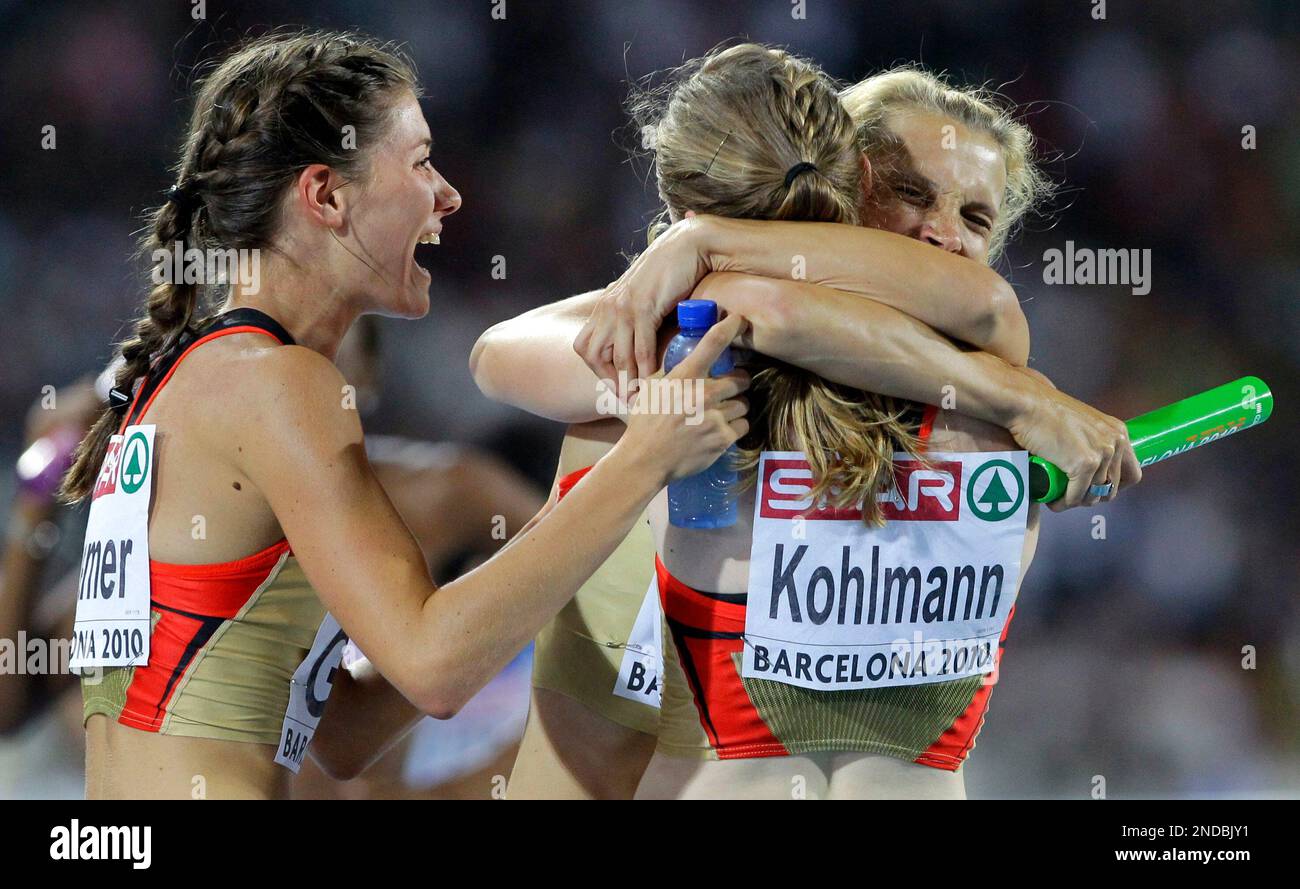 Germany's Esther Cremer, left, Germany's Fabienne Kohlmann, front right ...