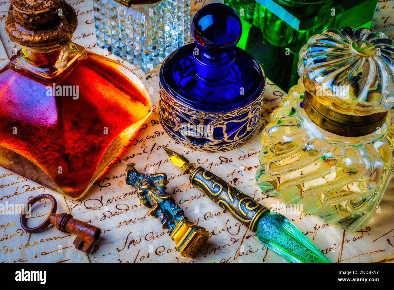 Glass ink well hi-res stock photography and images - Alamy