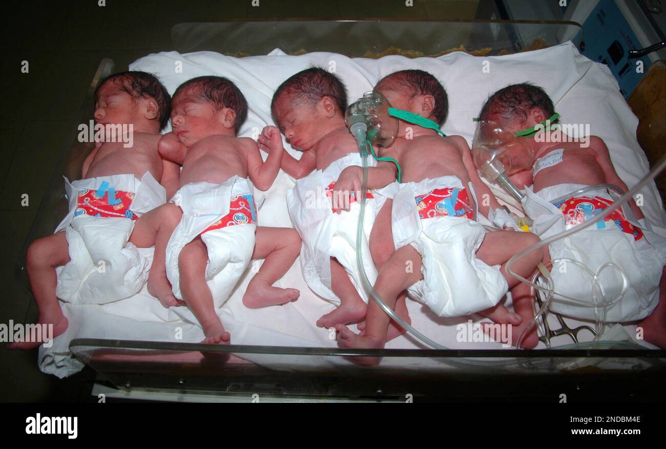 Quintuplets born at a local hospital in Gujranwala, near Lahore ...