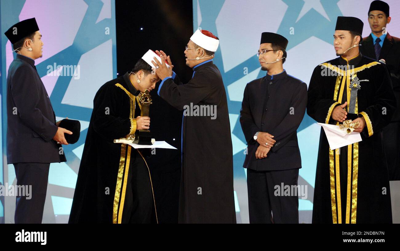 In this photo taken on July 30, 2010, Muhammad Asyraf Ridzuan, second ...