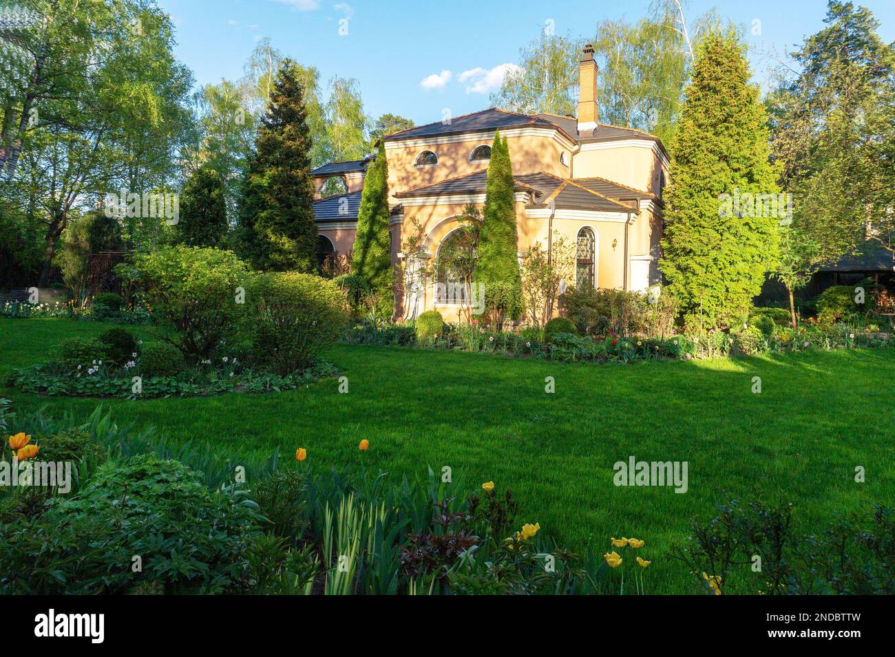 Countruhouse hi-res stock photography and images - Alamy