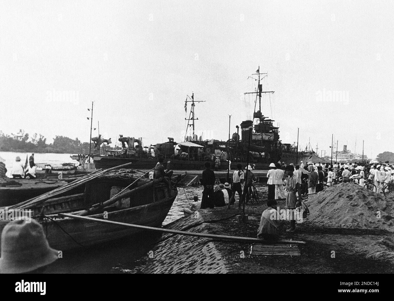 One of four Japanese destroyers convoying troop transports to southern ...
