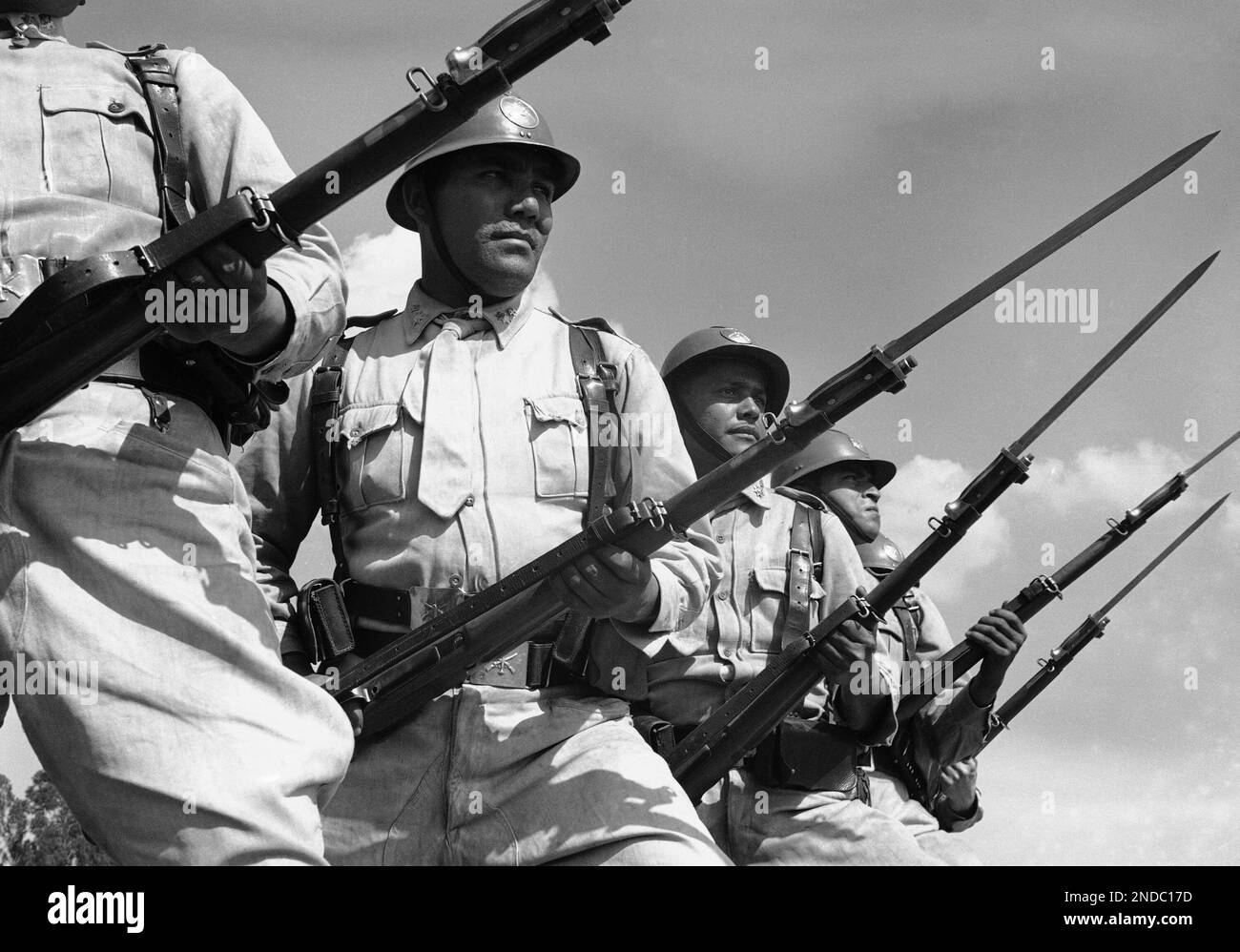 Mexico army 47th battalion soldiers with fixed bayonets standing in ...