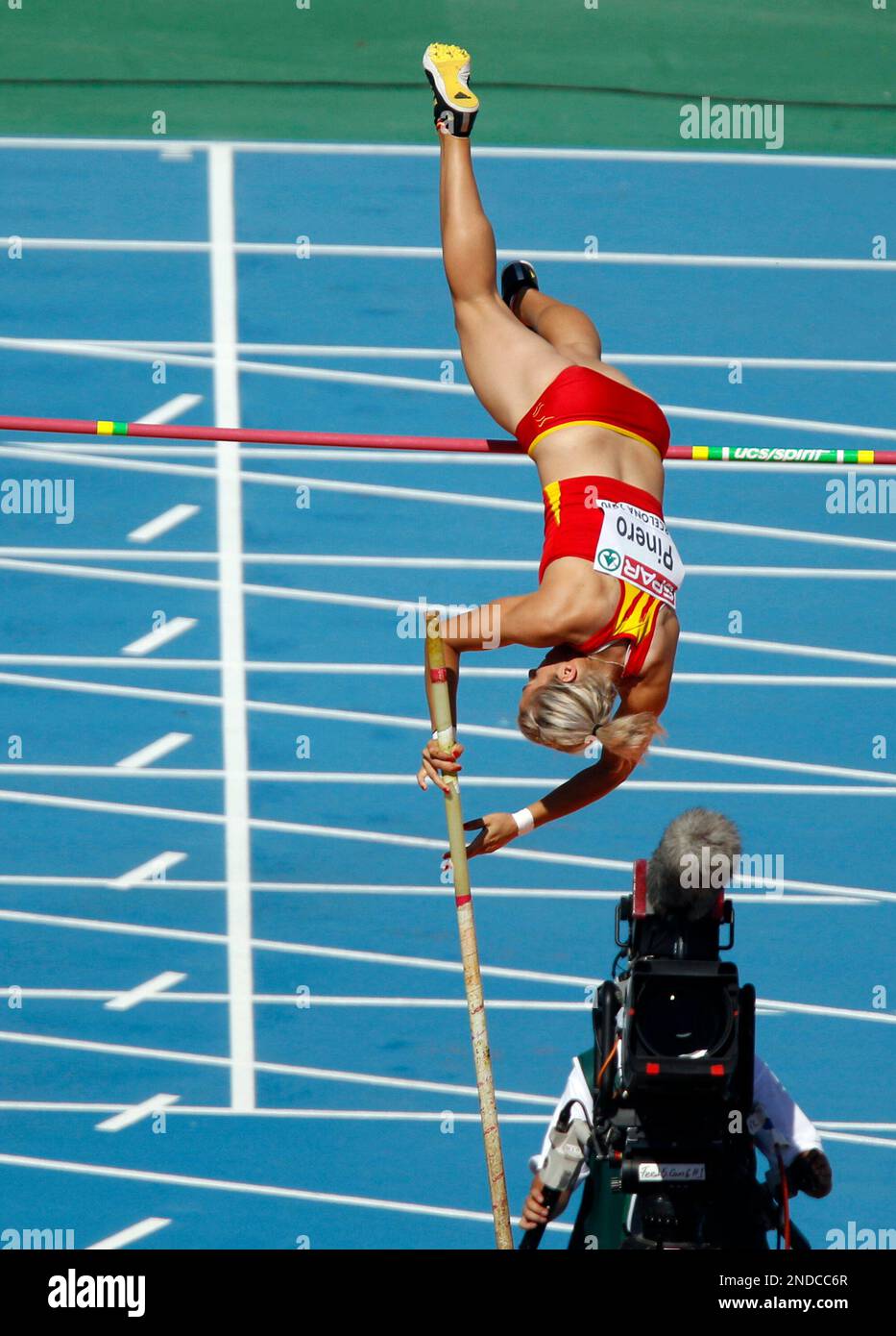 Spain's Anna Maria Pinero competes in the Women's Pole Vault ...