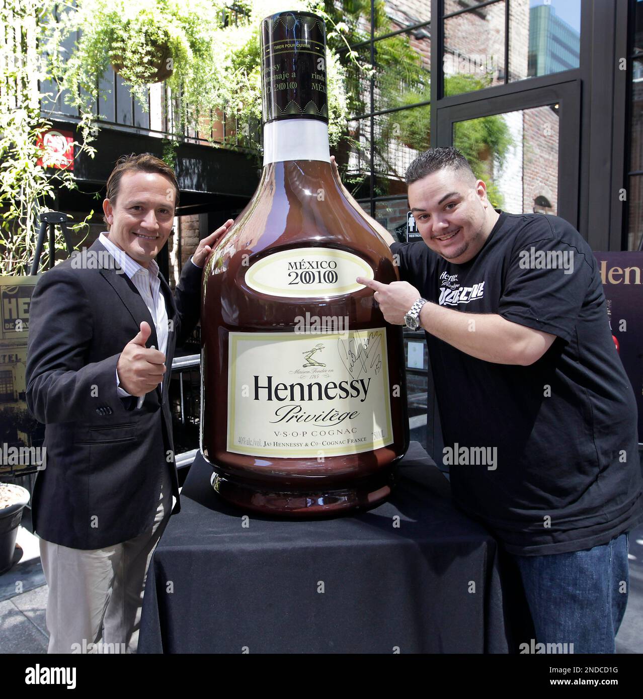 Mexican soccer player Luis Hernandez, left, and DJ Chino of WiLD 94.9 ...