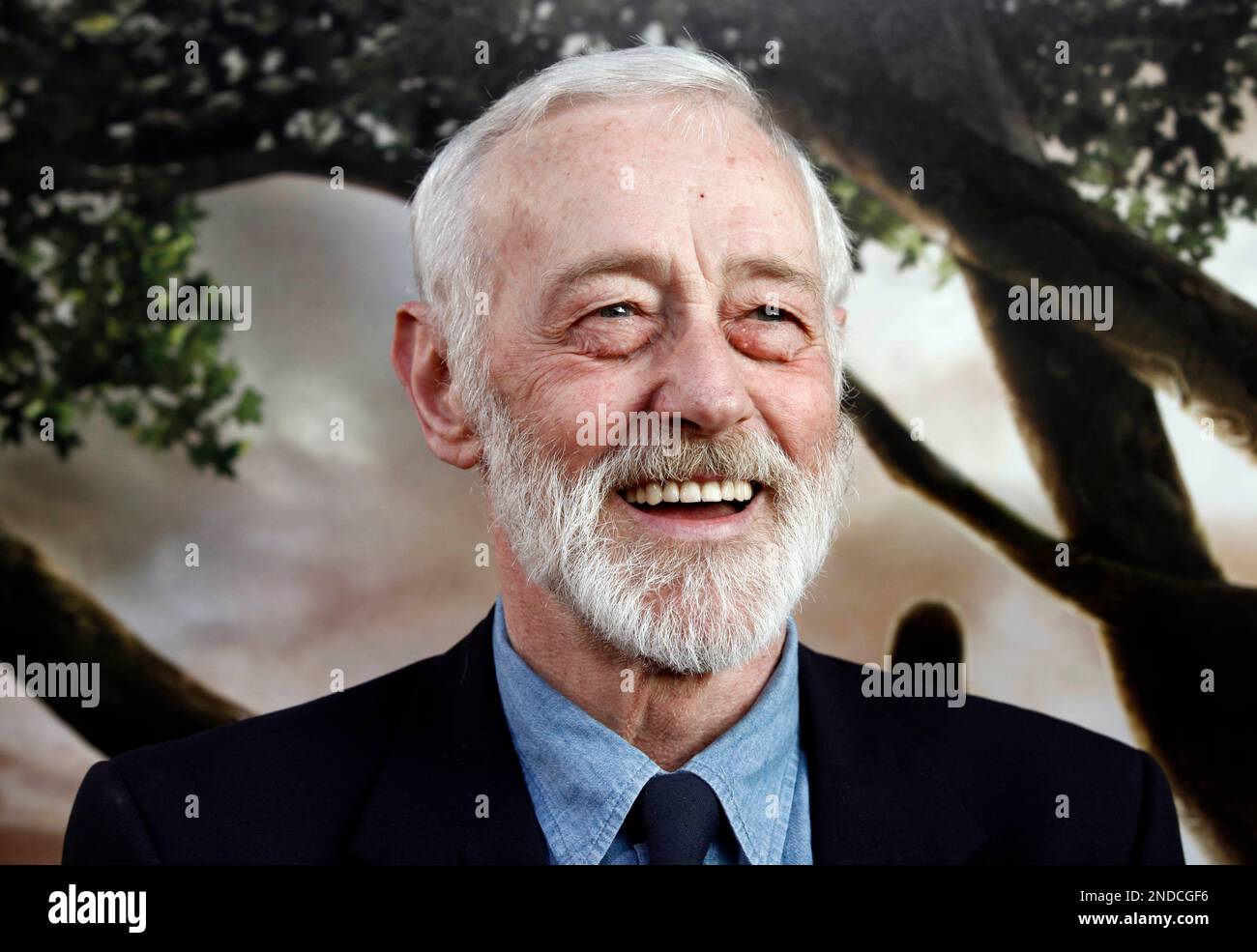Cast member John Mahoney arrives at the premiere of "Flipped" in Los ...