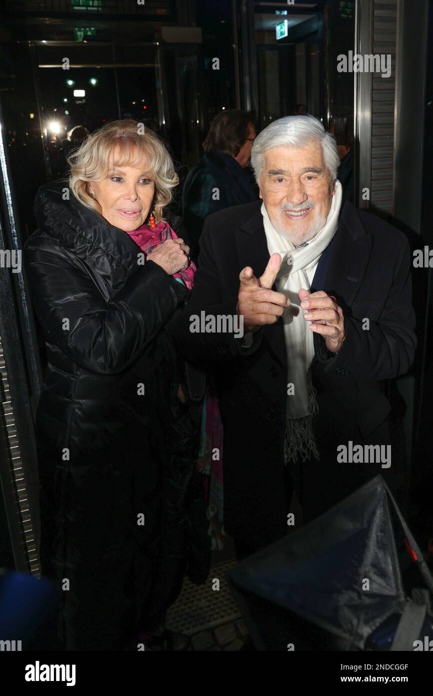 Berlin, Germany. 15th Feb, 2023. Actor Mario Adorf (r) and his wife ...
