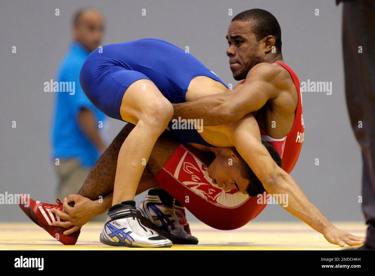 Colombia's Edison Hurtado, right, competes against Venezuela's Elvis ...