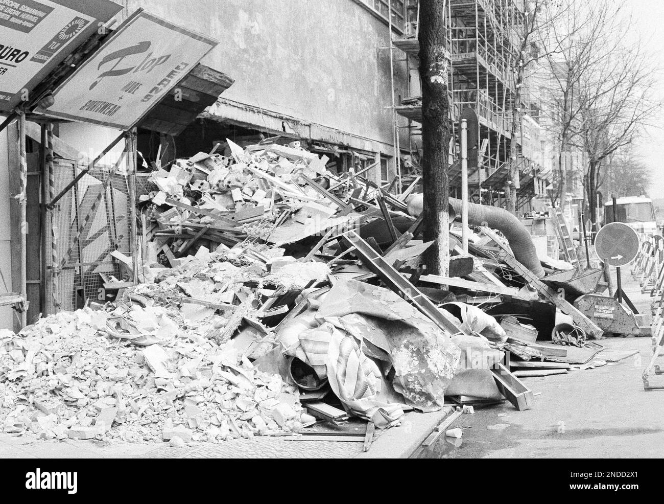 A huge mountain of rubble is piled up outside the Berlin Discotheque La ...