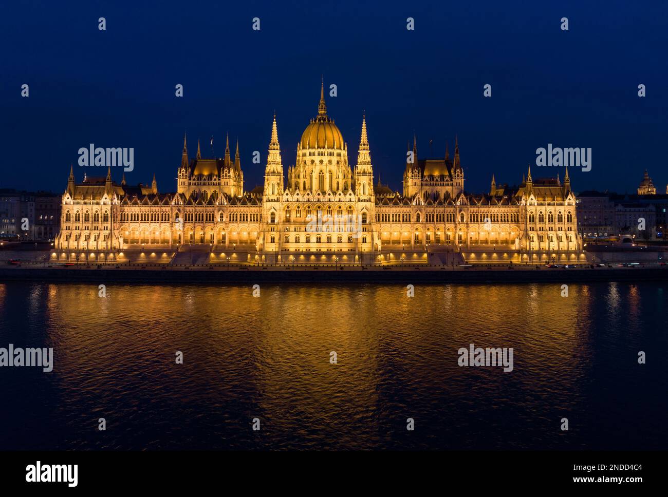 Budapest's Neo Gothic Landmark Hungarian Parliament Building and Danube ...